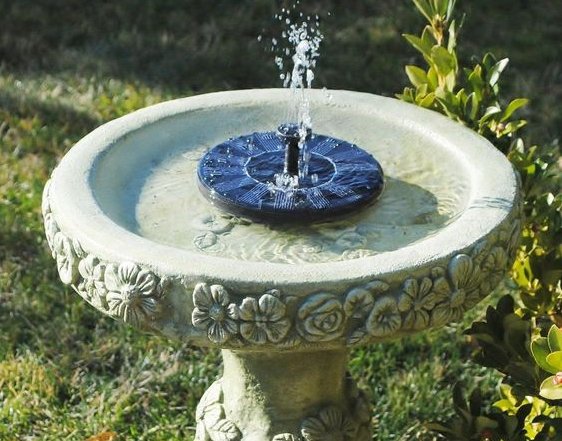 Solárna fontána spestrí záhradu aj jazierko - DoDomácnosti